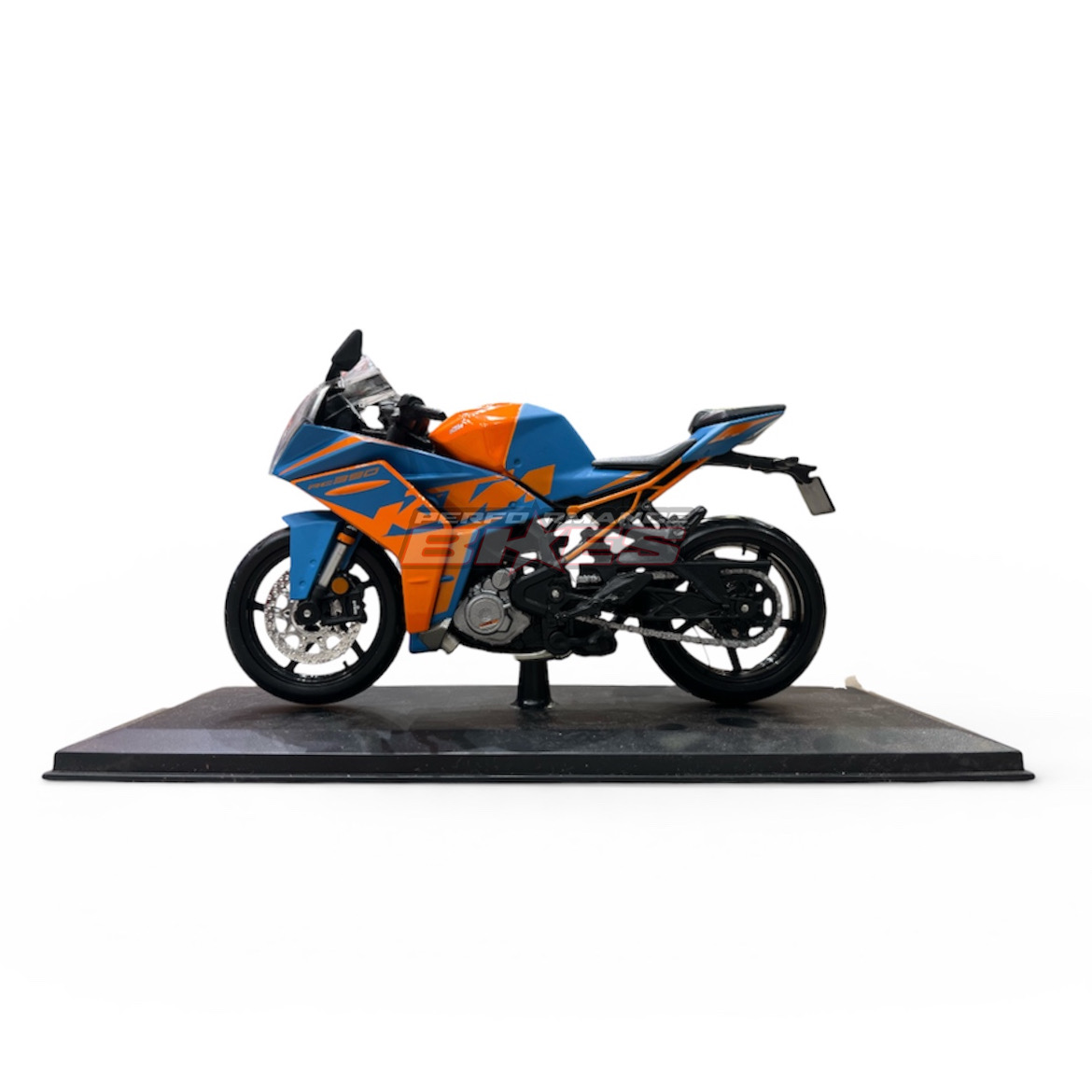 MAISTO RC 390 :BLUE – Performance Bikes